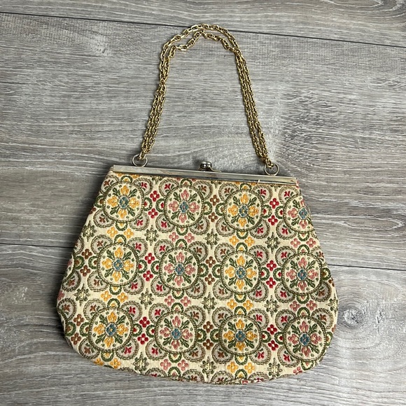 Bags | Vintage Mini Kiss Lock Closure Handbag | Poshmark